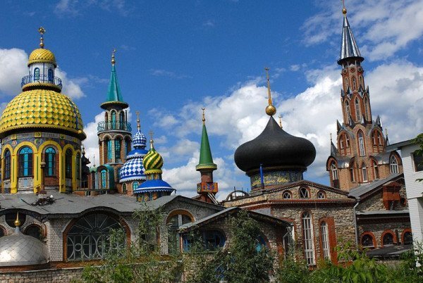The Diversity Of Religions: This Temple Unites The World